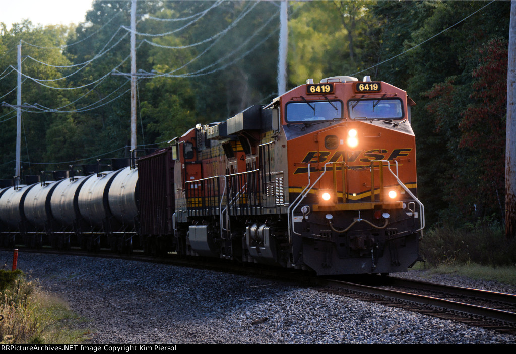 BNSF 6419 CSX Train K038-04 Crude Oil Loads